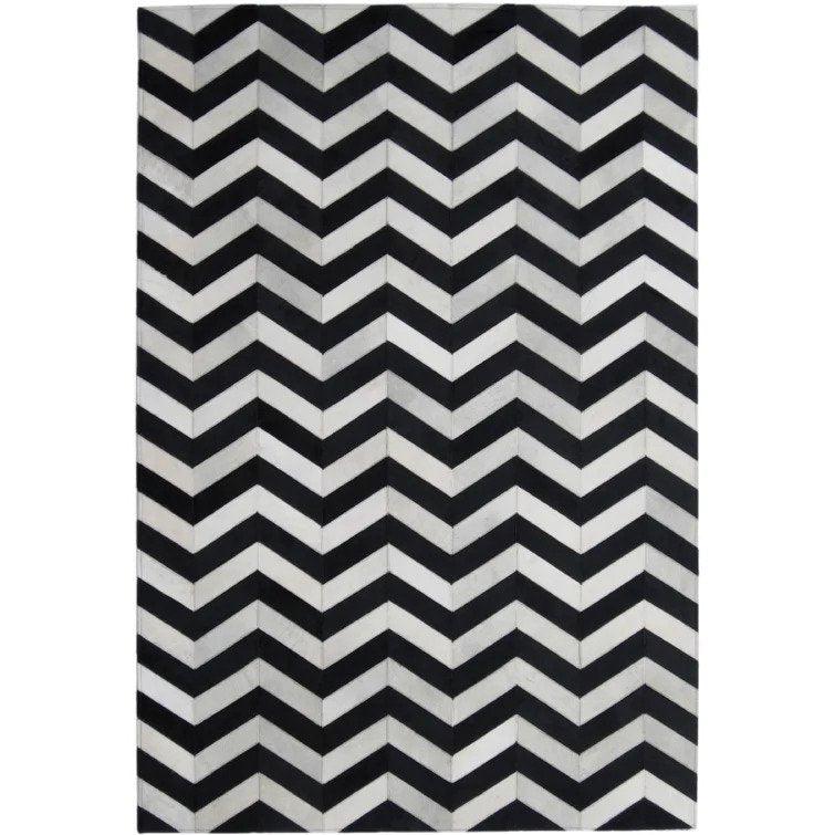 Madisons Black and White Cowhide Patchwork Rug - Chevron Pattern – Posh Rug